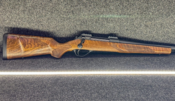 Lithgow developing sleek walnut stock for centrefire and rimfire rifles ...