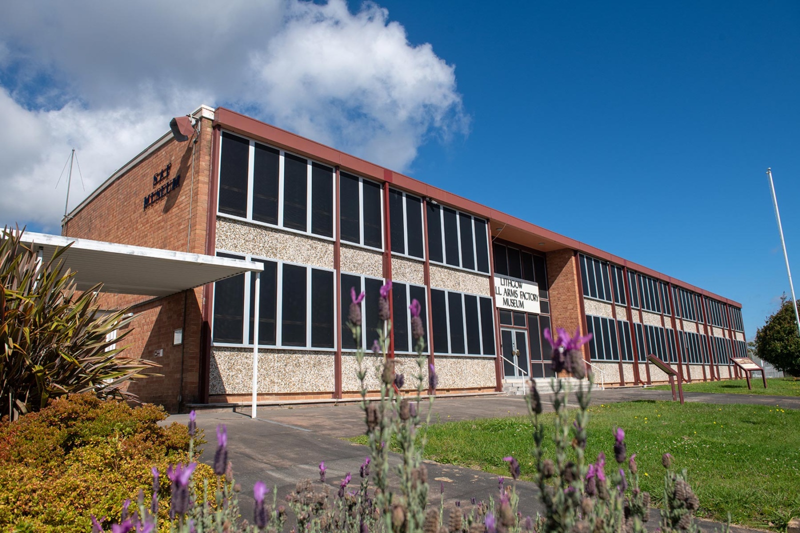 Costs and delays threaten future of Lithgow firearms museum after ...